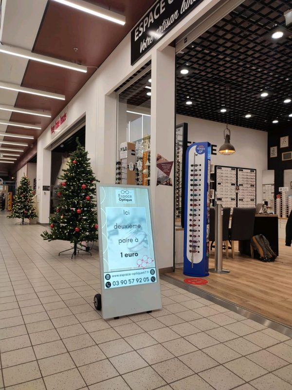 ZXTLCD Outdoor Digital Signage: The Ultimate Shopping Guide